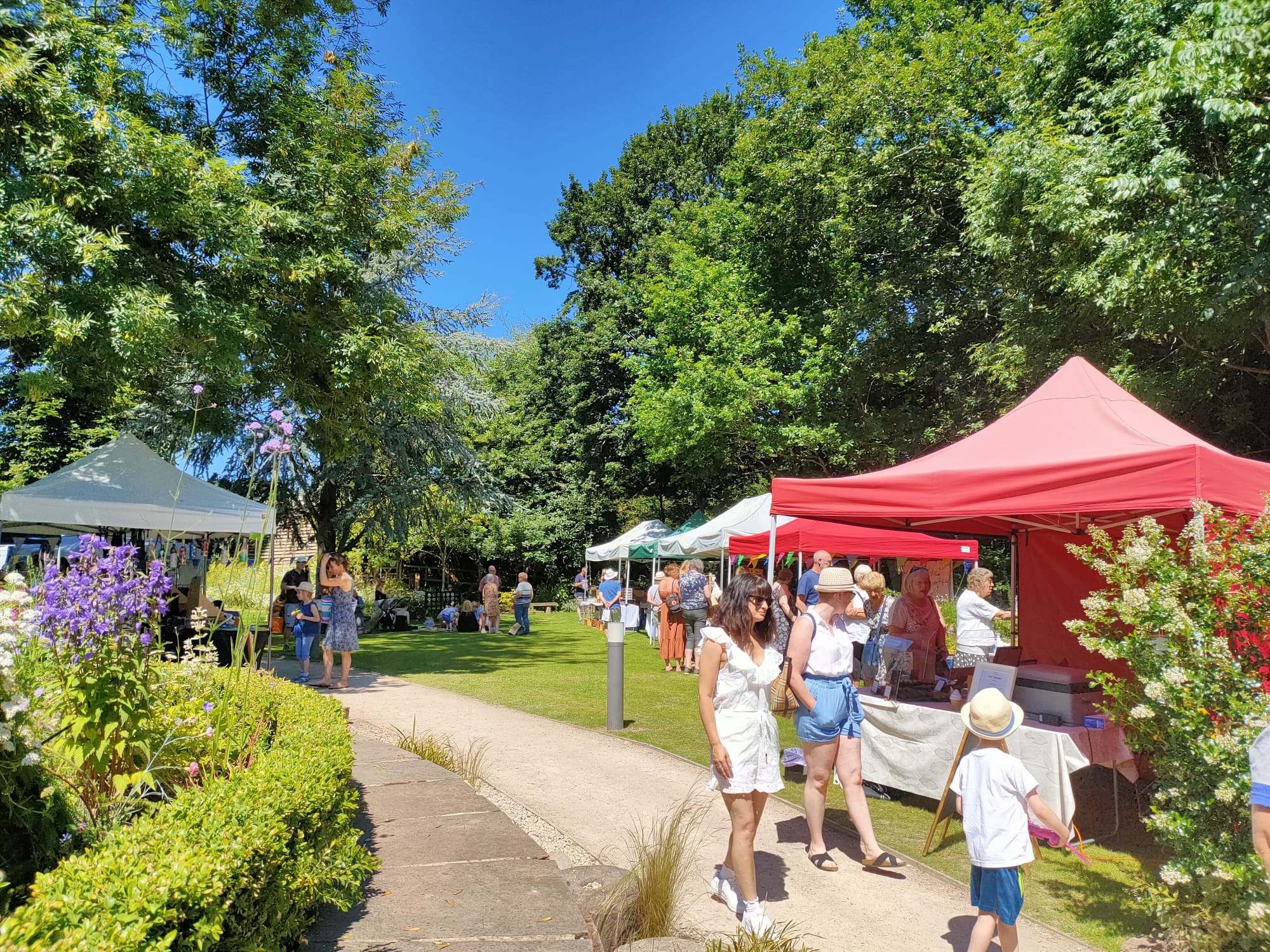 Dronfield Hall Barn Artisan & Producers Market - Pedddle